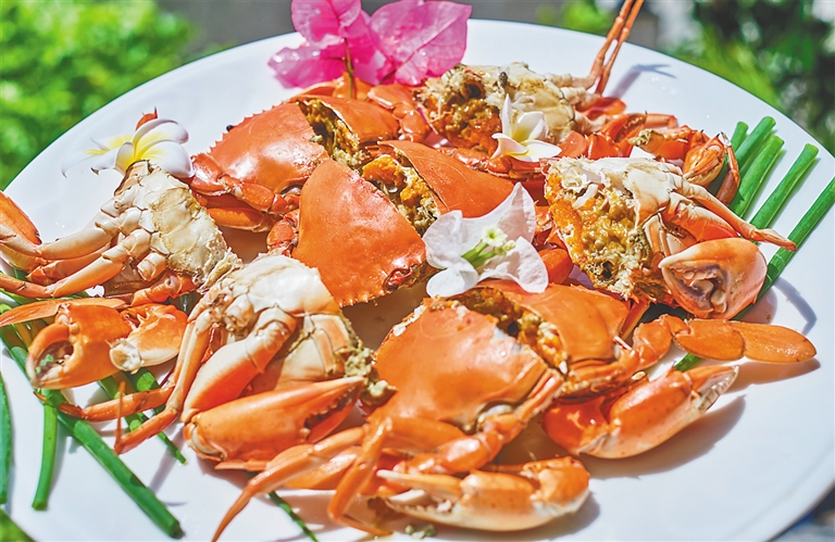 "Crabtivating" Hainan - NihaoHainan - hiHainan