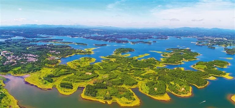 Hainan's Hideaways: Lakes and Reservoirs - Where to Go - hiHainan