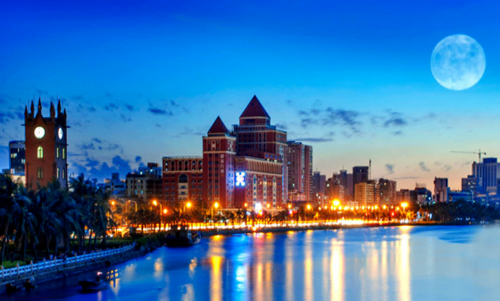 Check out Haikou Bay at night - Focus on Hainan - hiHainan