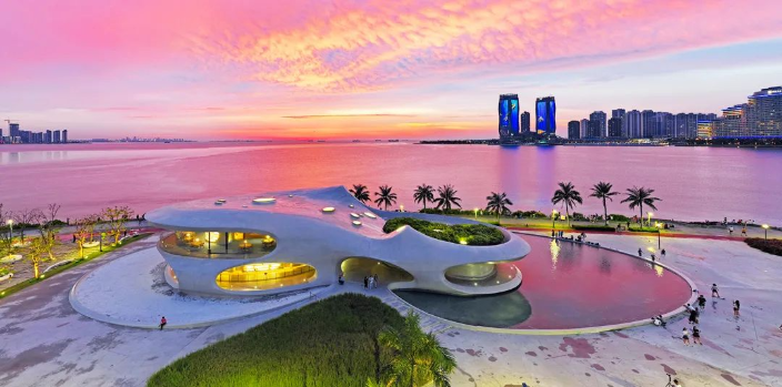 Check out Haikou Bay at night - Focus on Hainan - hiHainan