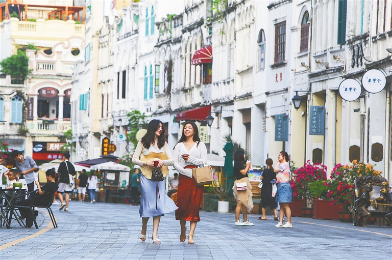 Movies show viewers the beauty of Hainan - Focus on Hainan - hiHainan