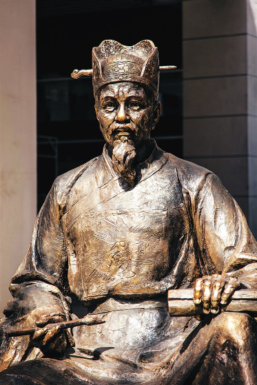 Hainan Stories: The Life and Times of Qiu Jun - Focus on Hainan - hiHainan